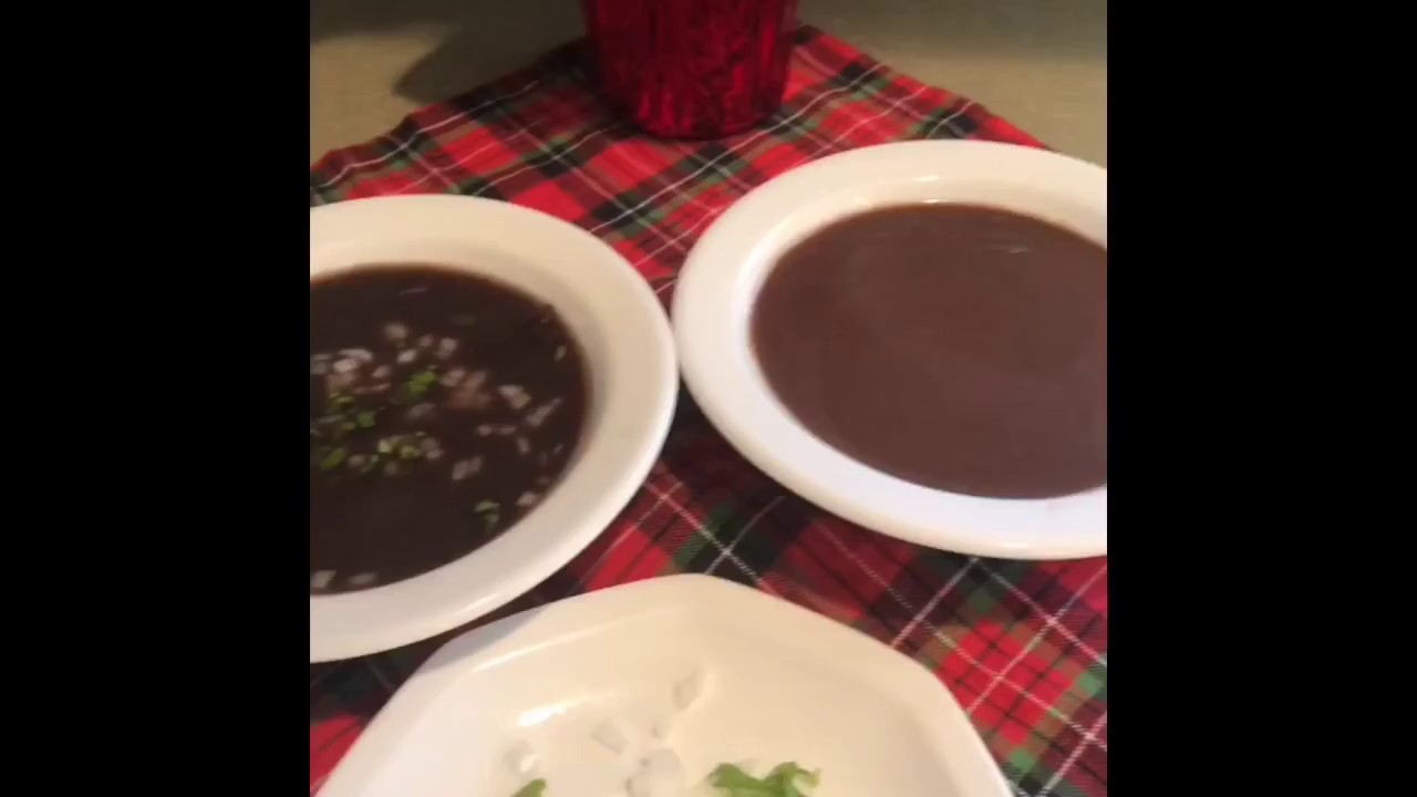 Como hacer caldo de frijol negro! Y Frijol negro colado. - YouTube