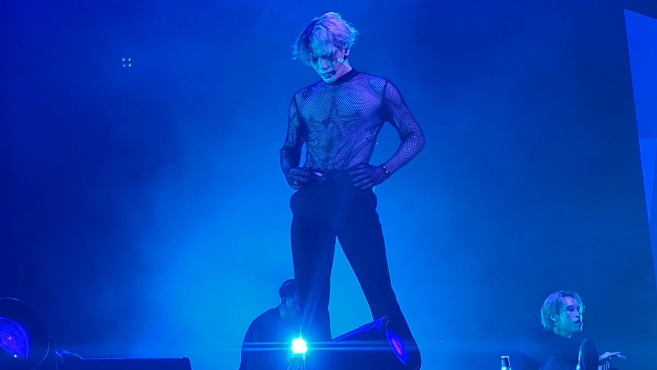 Jackson Wang - The Moment [Magic Man Tour in Toronto] (Front Row 4k ...