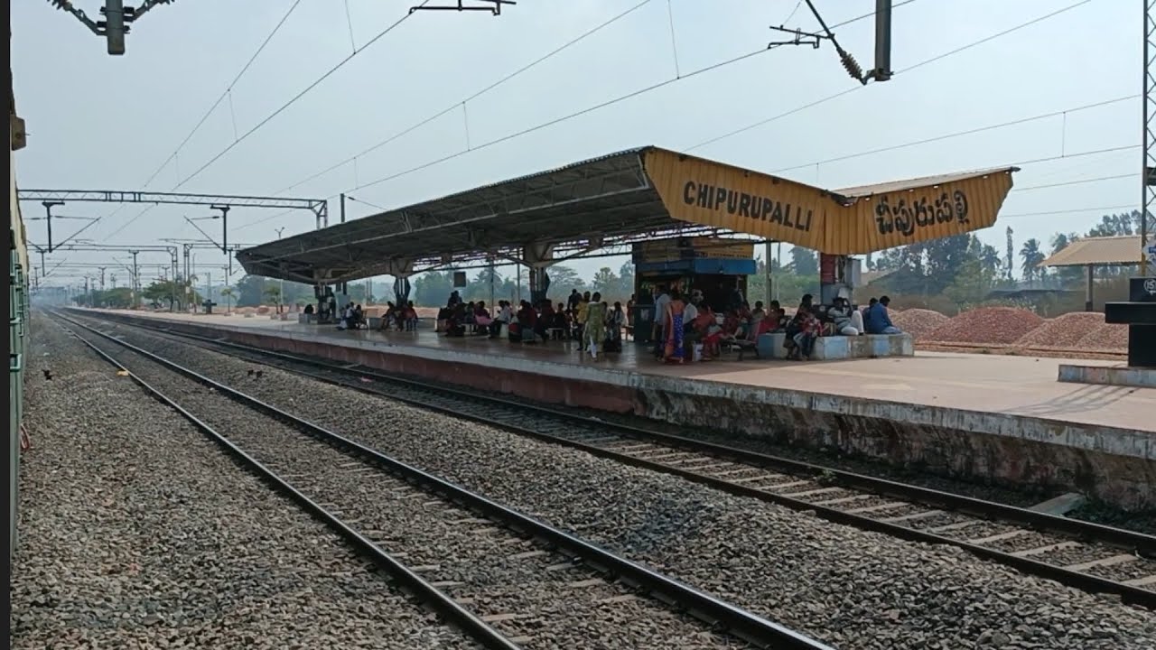 CHIPURUPALLI RAILWAY STATION ARRIVAL & DEPARTURE VSKP-PALASA MEMU ...