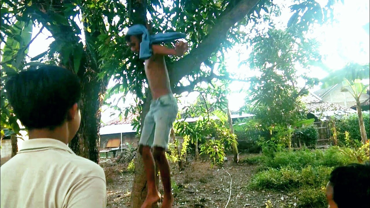 NYOLONG PELEM - video lucu indonesia bikin ngakak | Deni Gokil - YouTube