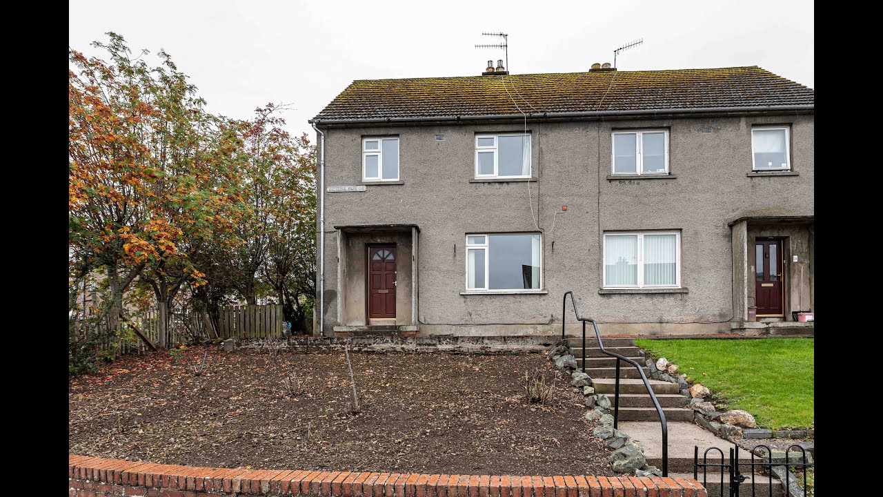 36 Victoria Park Peebles - YouTube