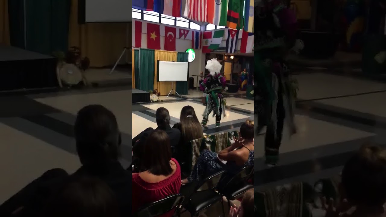 Smoke Dance, War Dance, Iroquois Style - YouTube