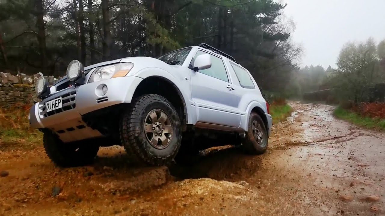 Shogun mk3 Traction test, rock step, wheel lifts - YouTube