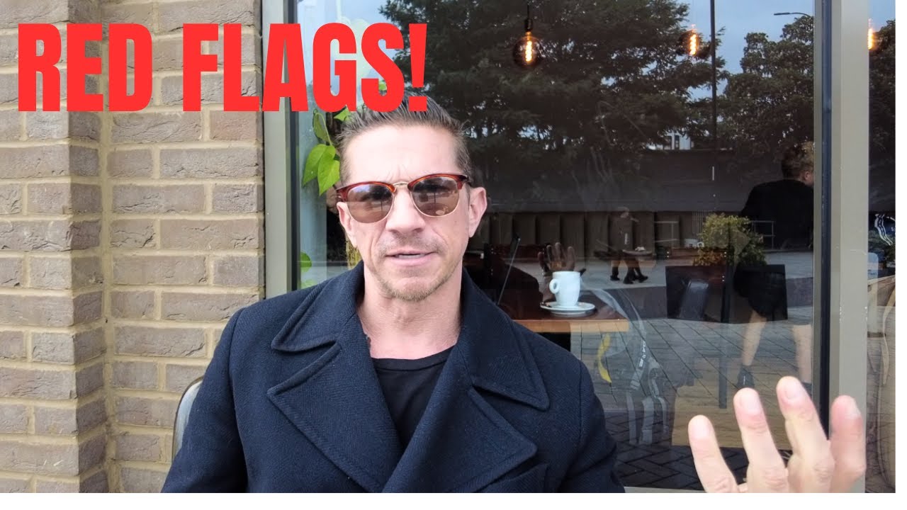 LEARN TO SPOT RED FLAGS EARLY - YouTube