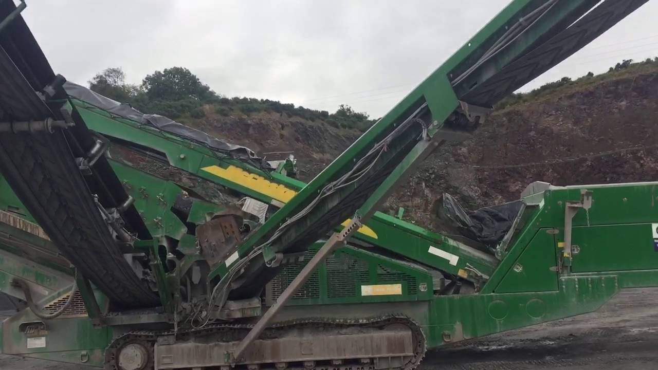 McCloskey S190 screener - YouTube