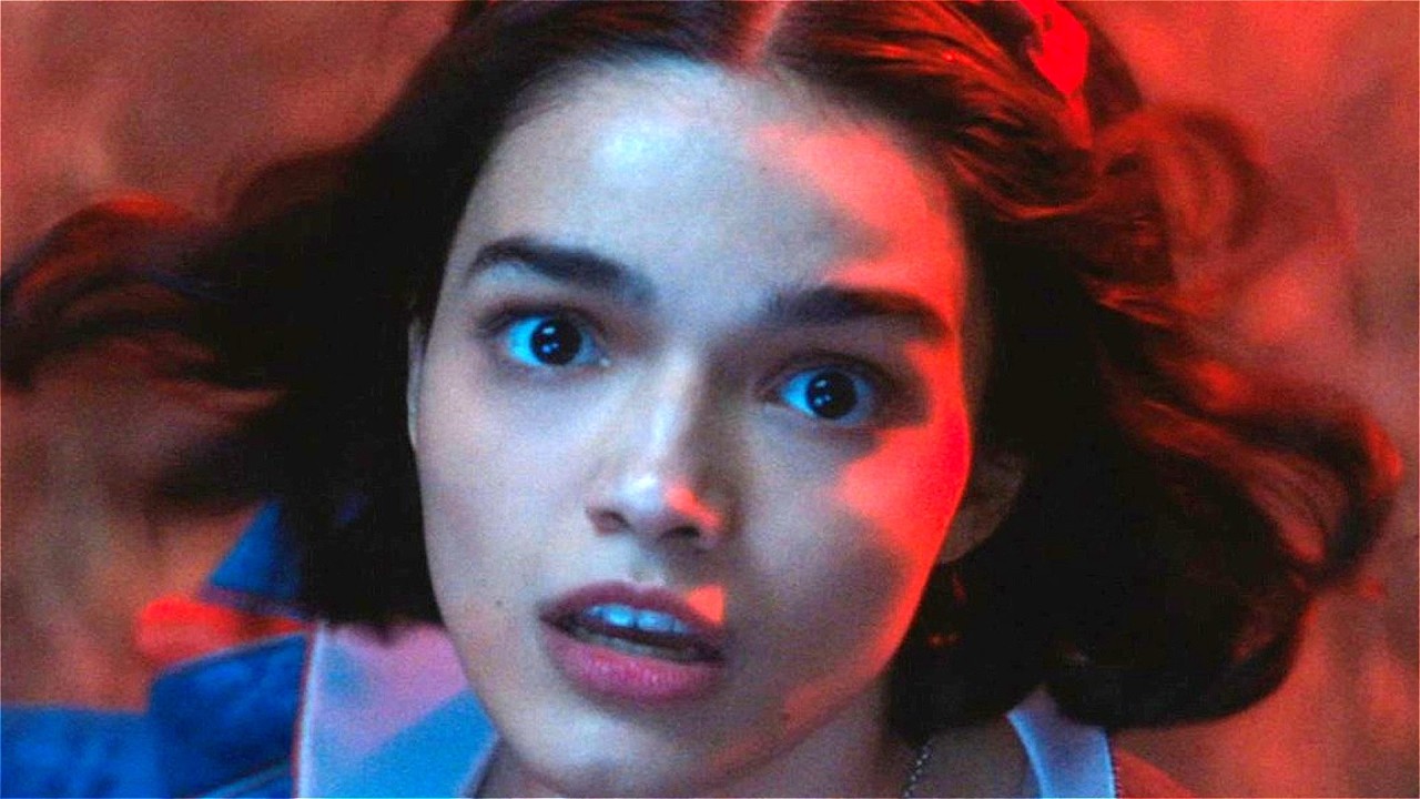 Why Snow White Bombed At The Box Office - YouTube