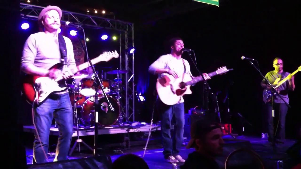 Ryan Pope Band - Uptown Funk at the 2016 PBR10K - YouTube