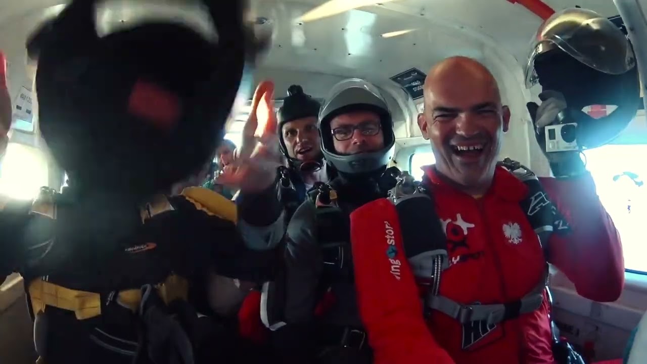 Krótkie podsumowanie sezonu 2021 w Skydive Warszawa - YouTube