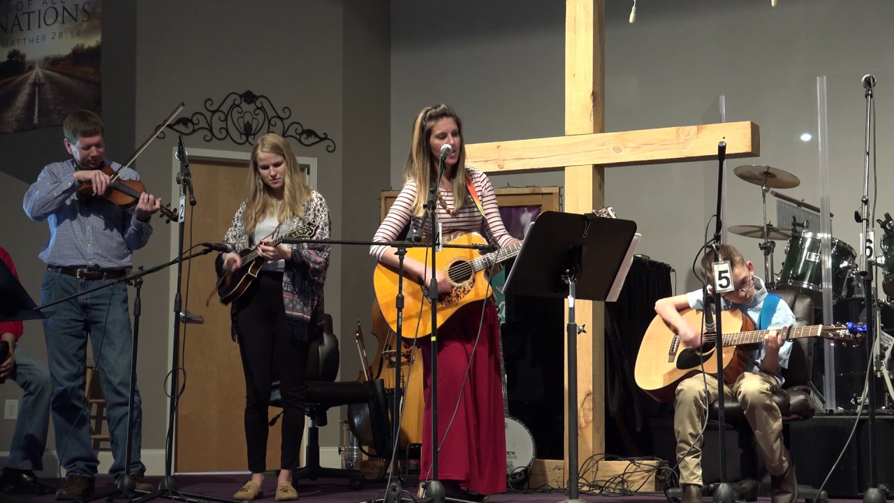 2019 Annual Ron's Pickin' Parlor Recital - God's Not Dead - YouTube