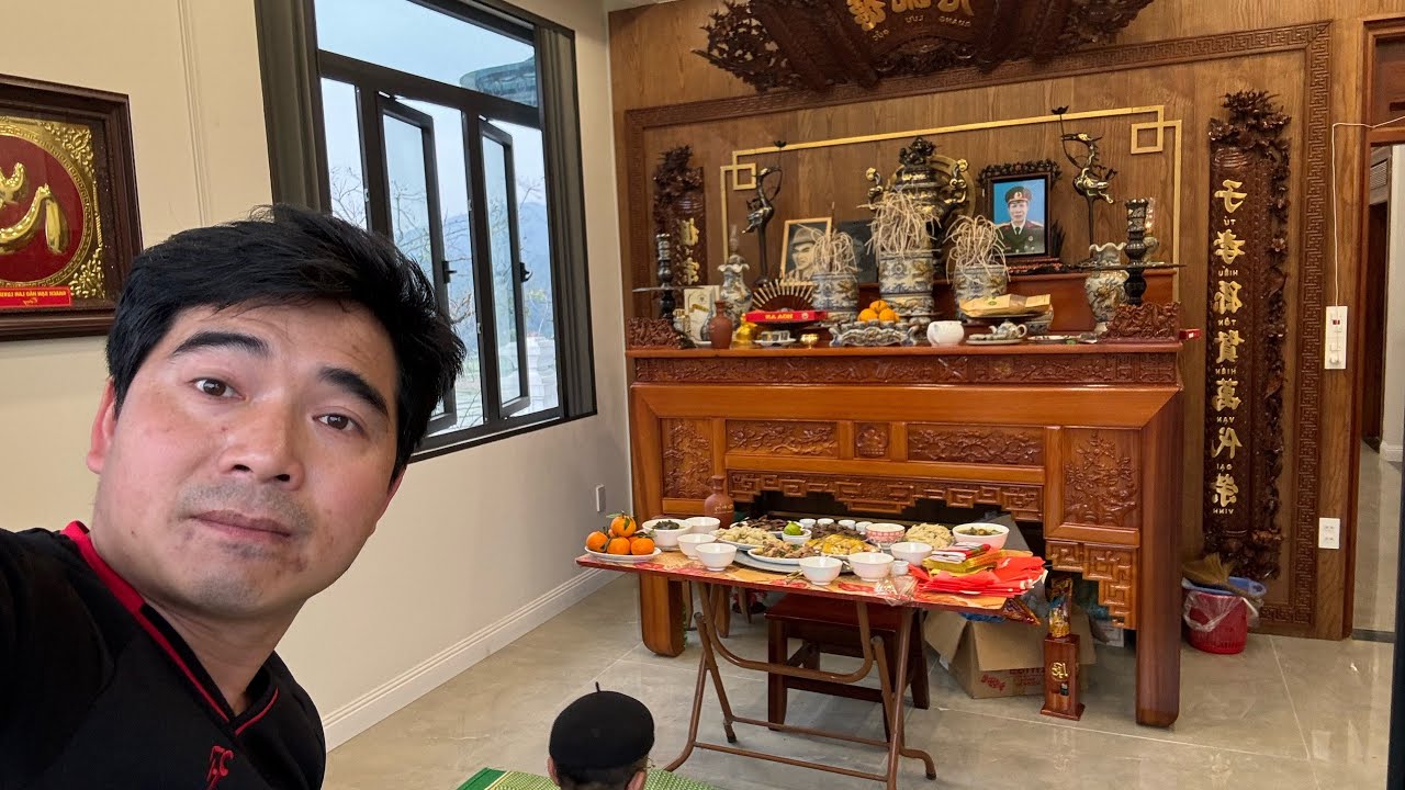 Báo cao gia tiên nhà Páo - YouTube