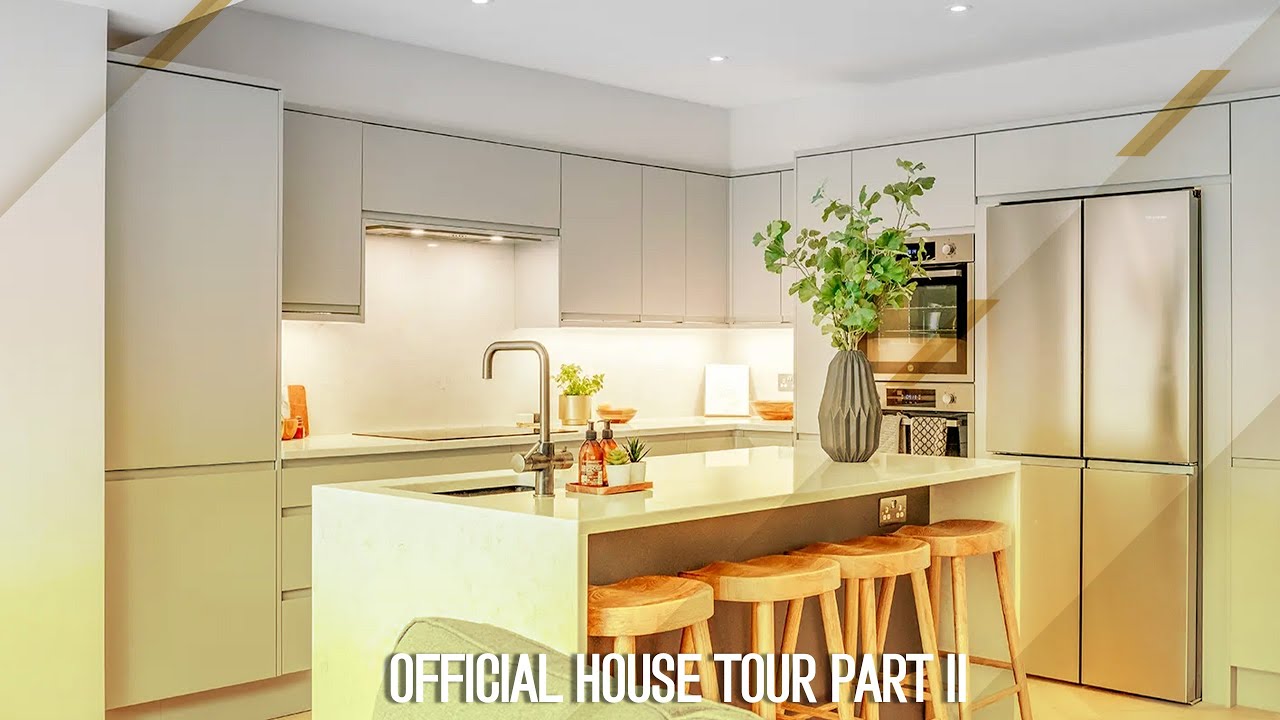 OUR KITCHEN TOUR //KITCHEN ORGANISATION - YouTube