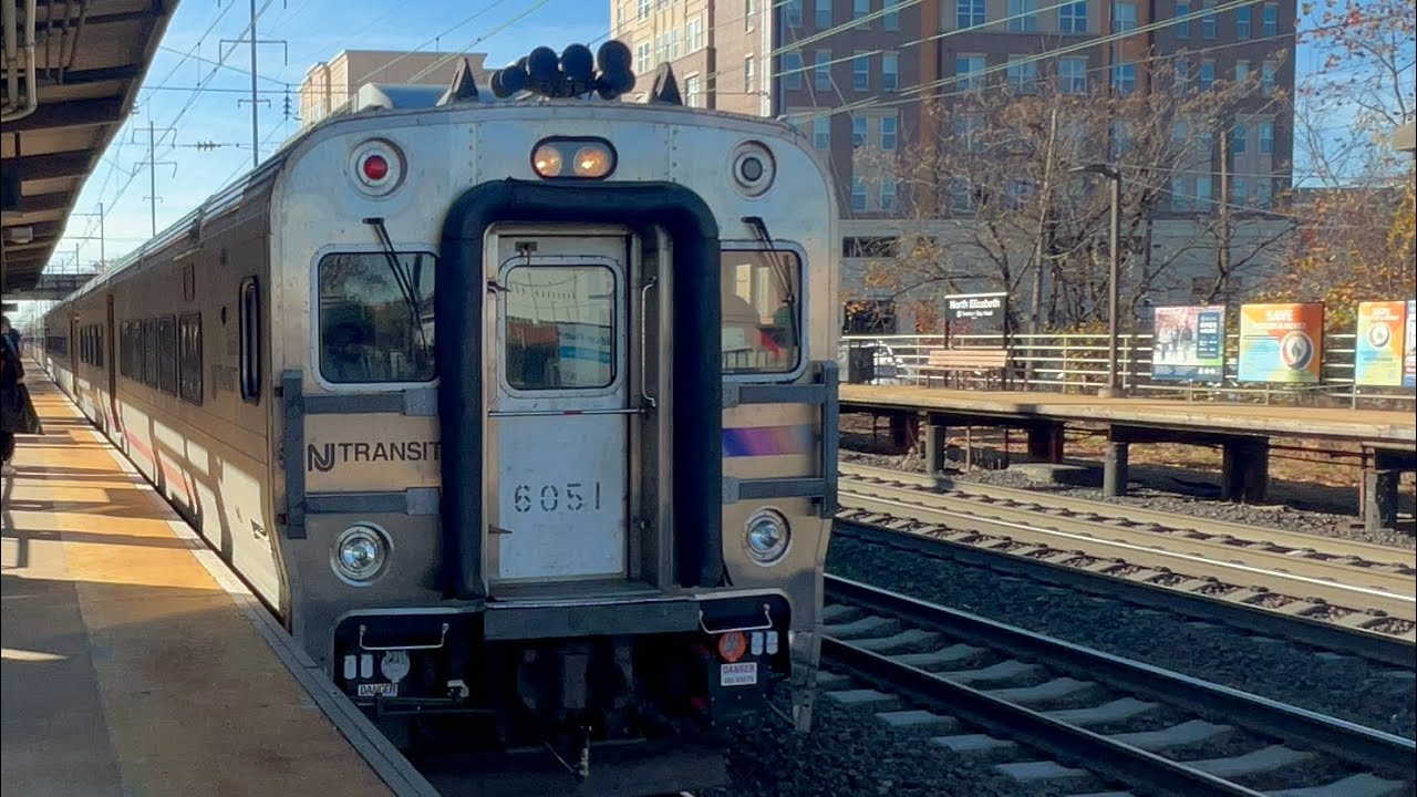 NJ TRANSIT Train Comet V to New York entering North Elizabeth - YouTube