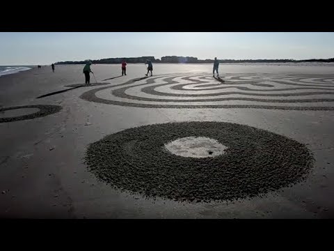 The making of a beach labyrinth - YouTube