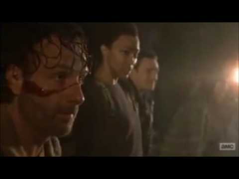 Glenn Death Scene (The Walking Dead Season 7 Premier) Negan Kills Glen ...