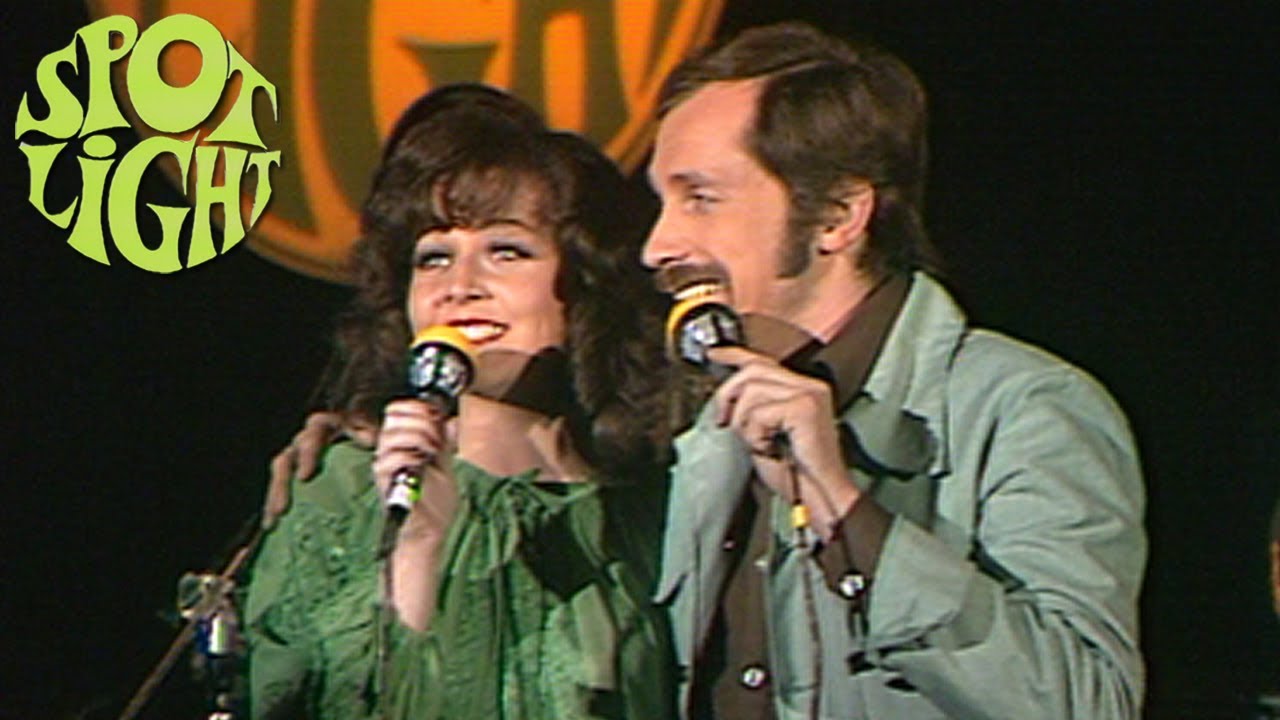 Christina Simon & Peter Rapp - Island In The Sun (Auftritt im ORF, 1975 ...