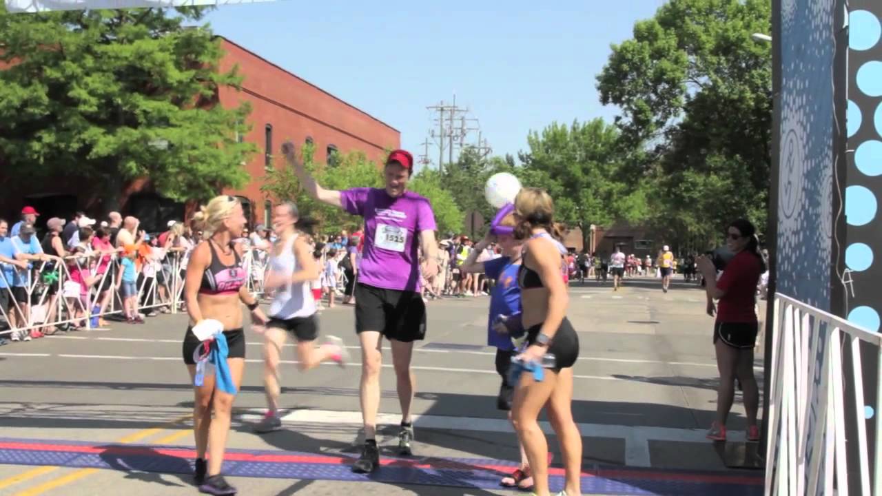 North Shore Half Marathon 2012 [Official Video] - YouTube