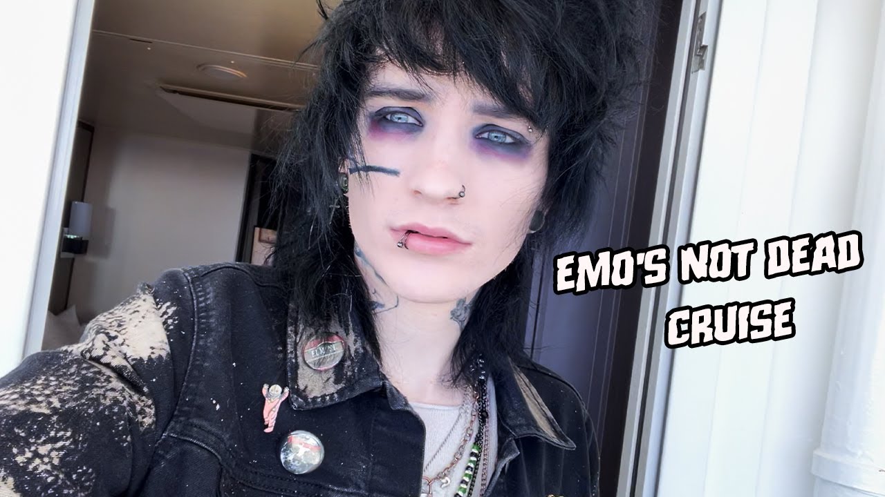 My Experience On An Emo Cruise - YouTube