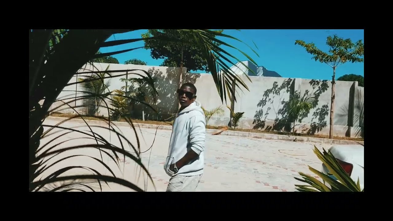 Nature boy official uno - YouTube