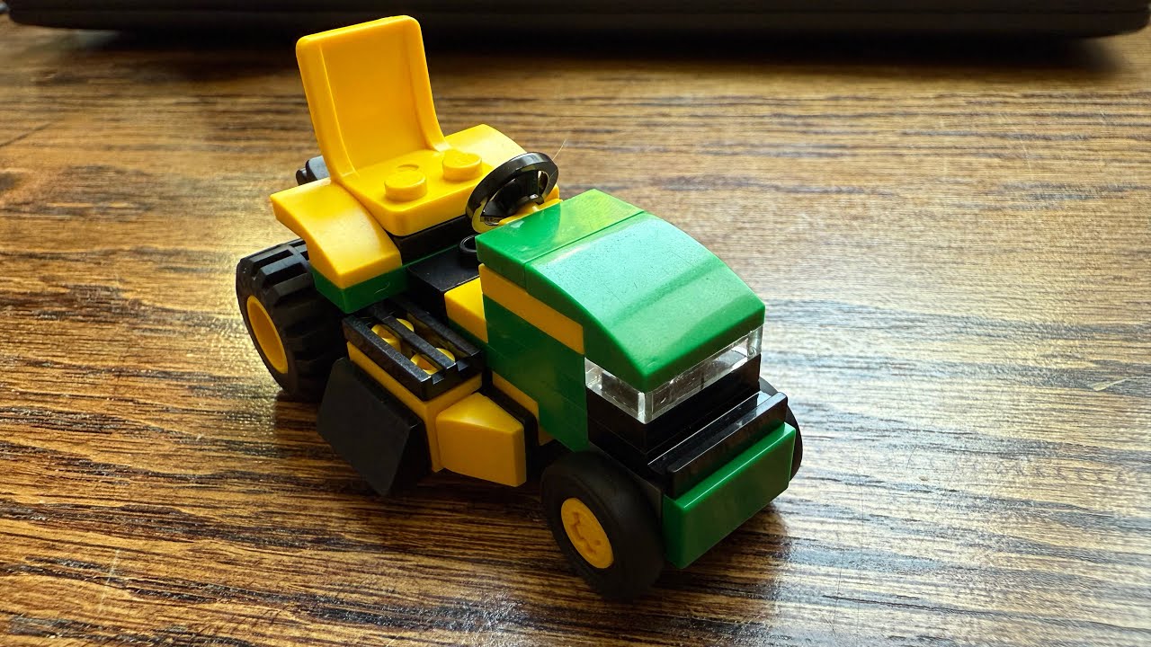 LEGO John Deere lawnmower tractor tutorial. - YouTube