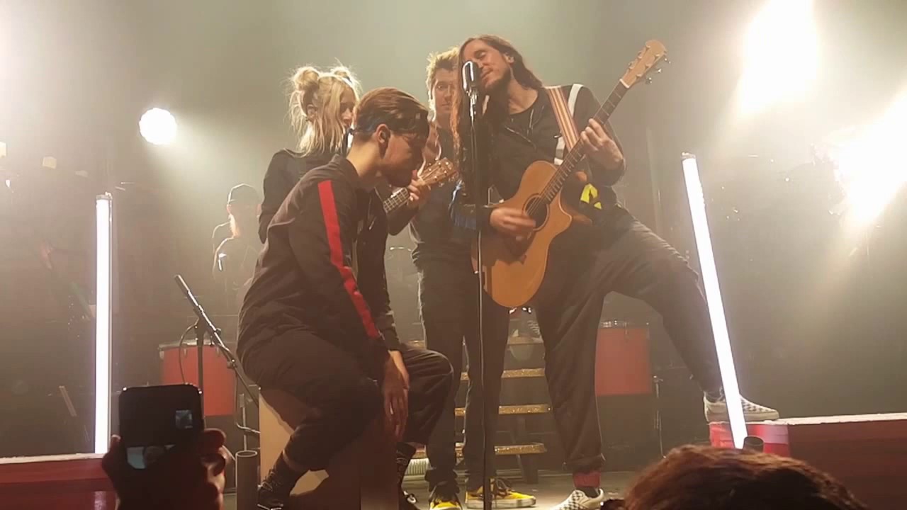 Walk off the earth - Gang of rhythm WOTE live Mtelus Montreal 2019 ...