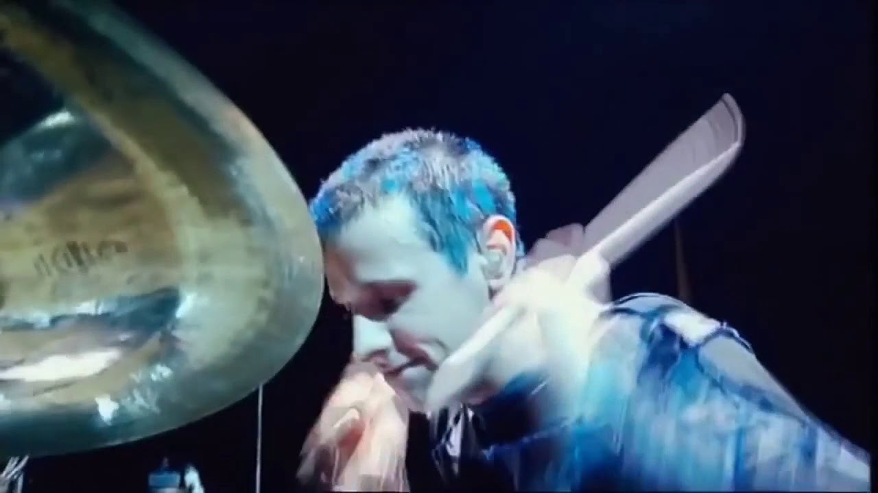 Muse Live at Le Zénith, Paris, France 2001 (Hullabaloo - Full Uncut ...