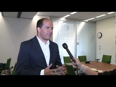 Mary Giuffre' TG5 (Brian Stelter New York Times) - YouTube