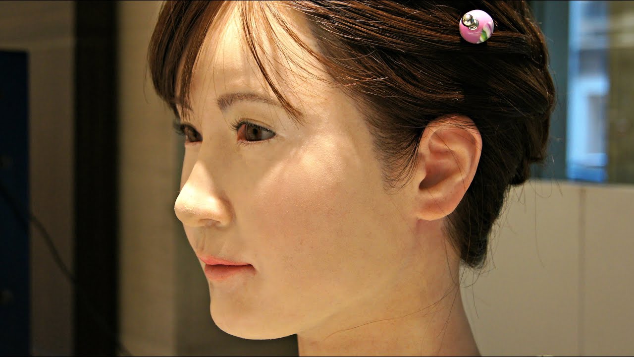"Aiko" Android at Mitsukoshi, Nihonbashi ᴴᴰ 三越日本橋の東芝アンドロイド - YouTube