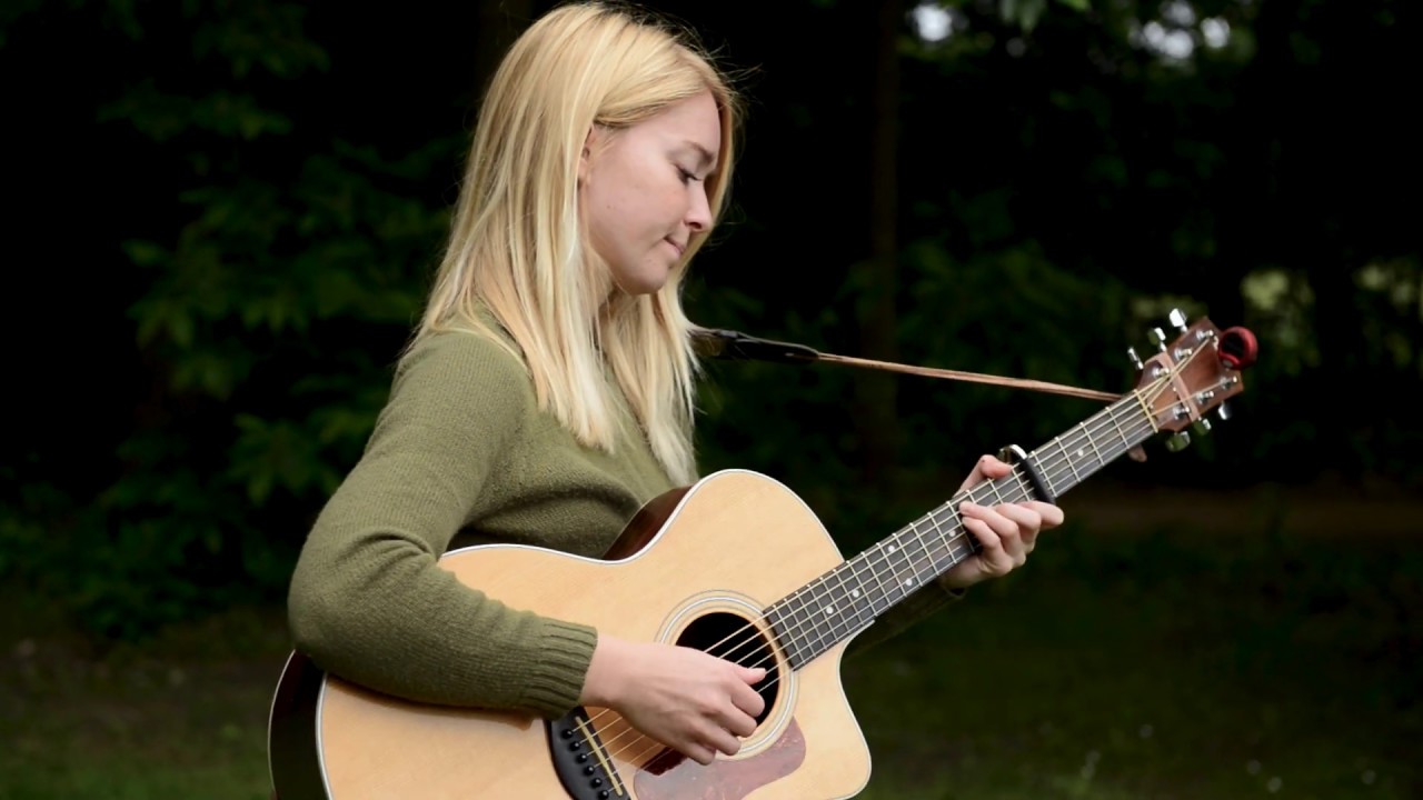 Kitty Macfarlane @ Merodefestival - YouTube