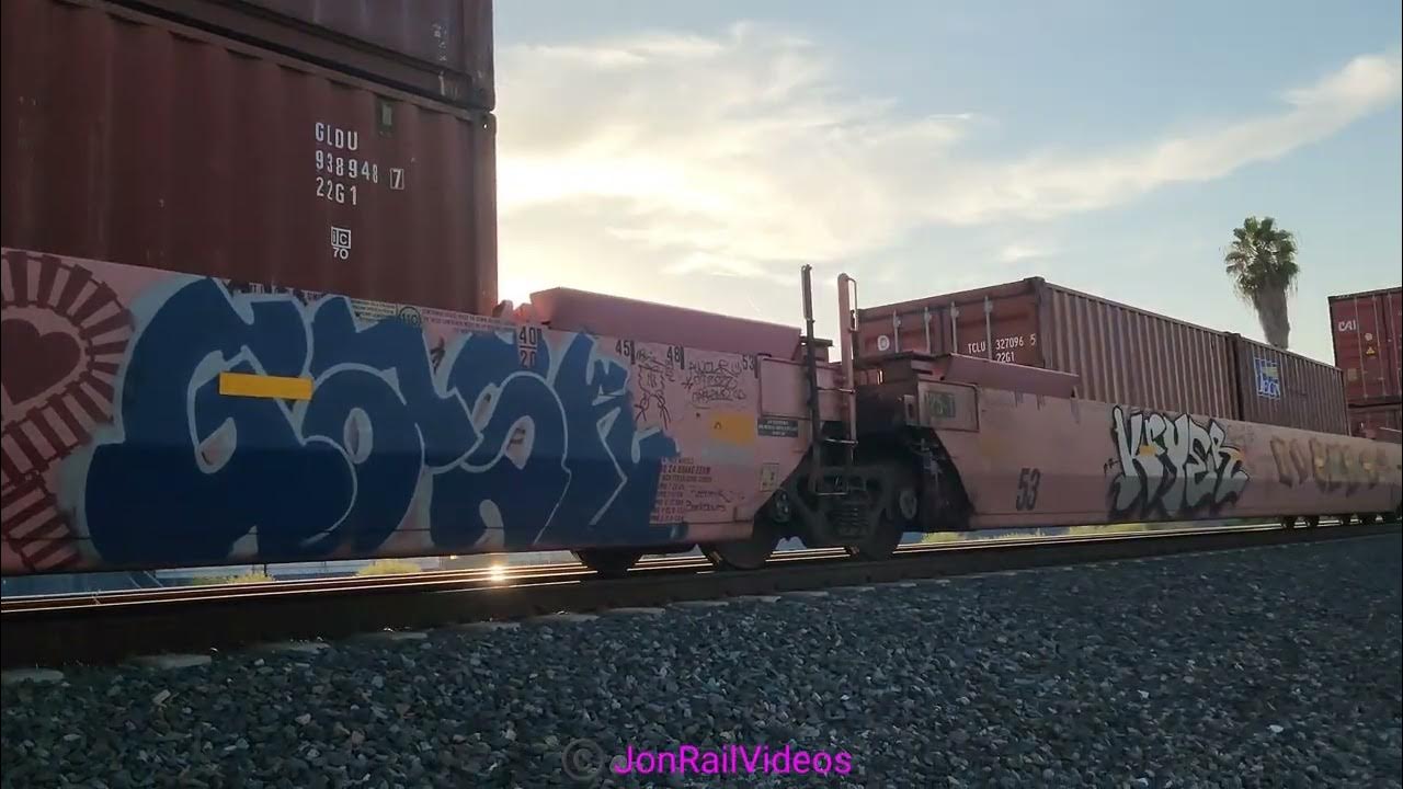 9/27/23 Pre: WB UP stack stopped with Breast Cancer TTX 3 unit well car set in City of Industry ...