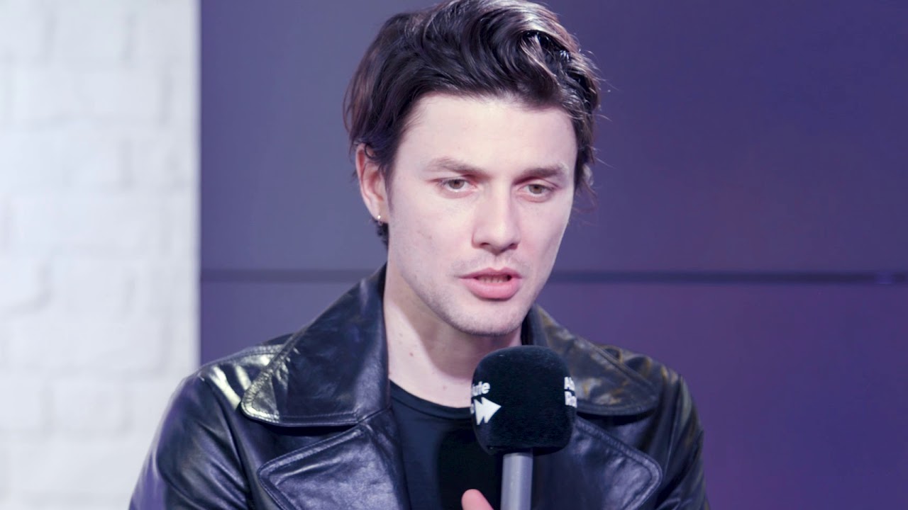 James Bay on losing the hat, his new album and demonstrates his busking ...