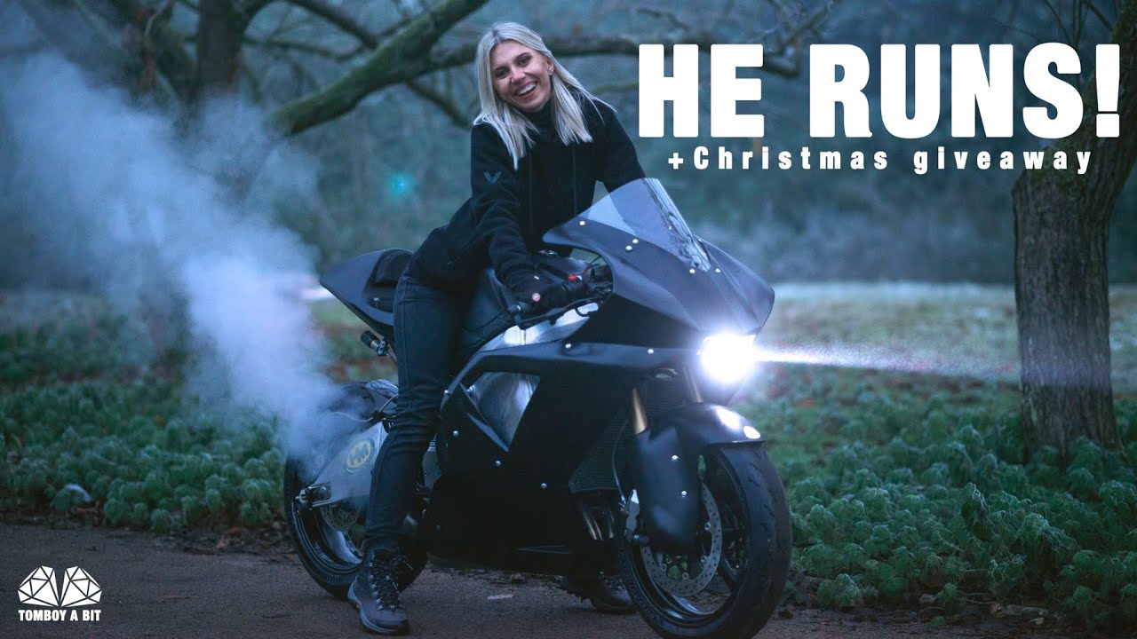 My Track Motorcycle Build is ALIVE!!! Lots of sound + Giveaway - YouTube