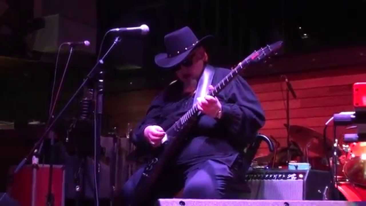 Bryan Lee ''Six String Therapy'' Cécile & Ramone Québec 2014-04-12 ...