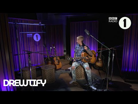 JUSTIN BIEBER (Live Acoustic) - BBC RADIO 1 LIVE LOUNGE [FULL HD]
