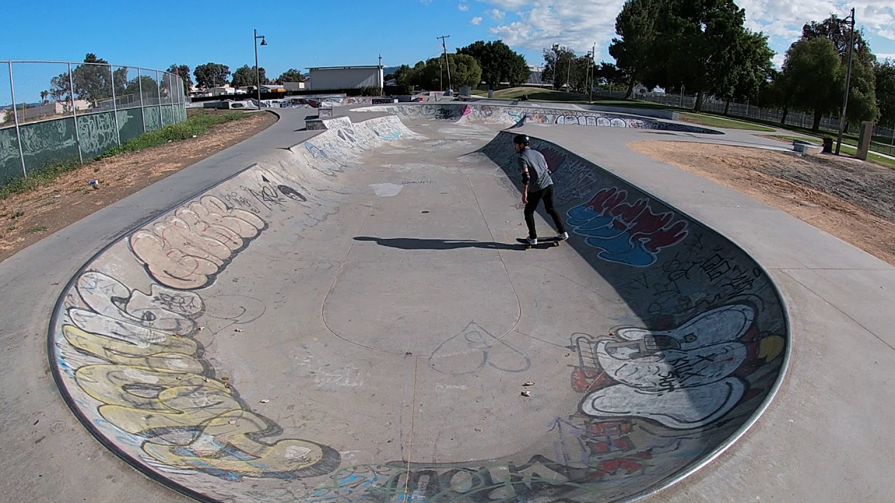 Vert Trick Session at Fairfield Skatepark - YouTube