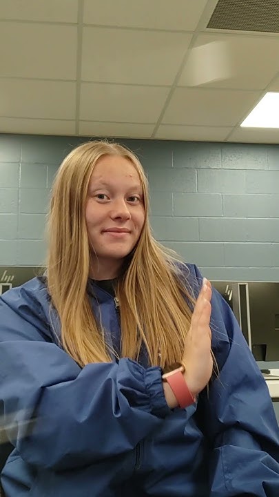 ASL Pronouns: Possessive (1a Unit 1) - YouTube