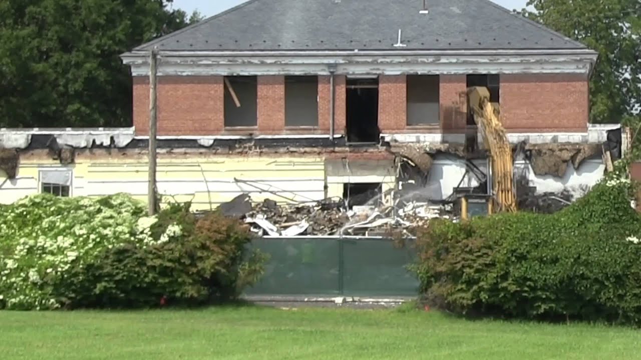 Anne Arundel Hall Demolition - YouTube