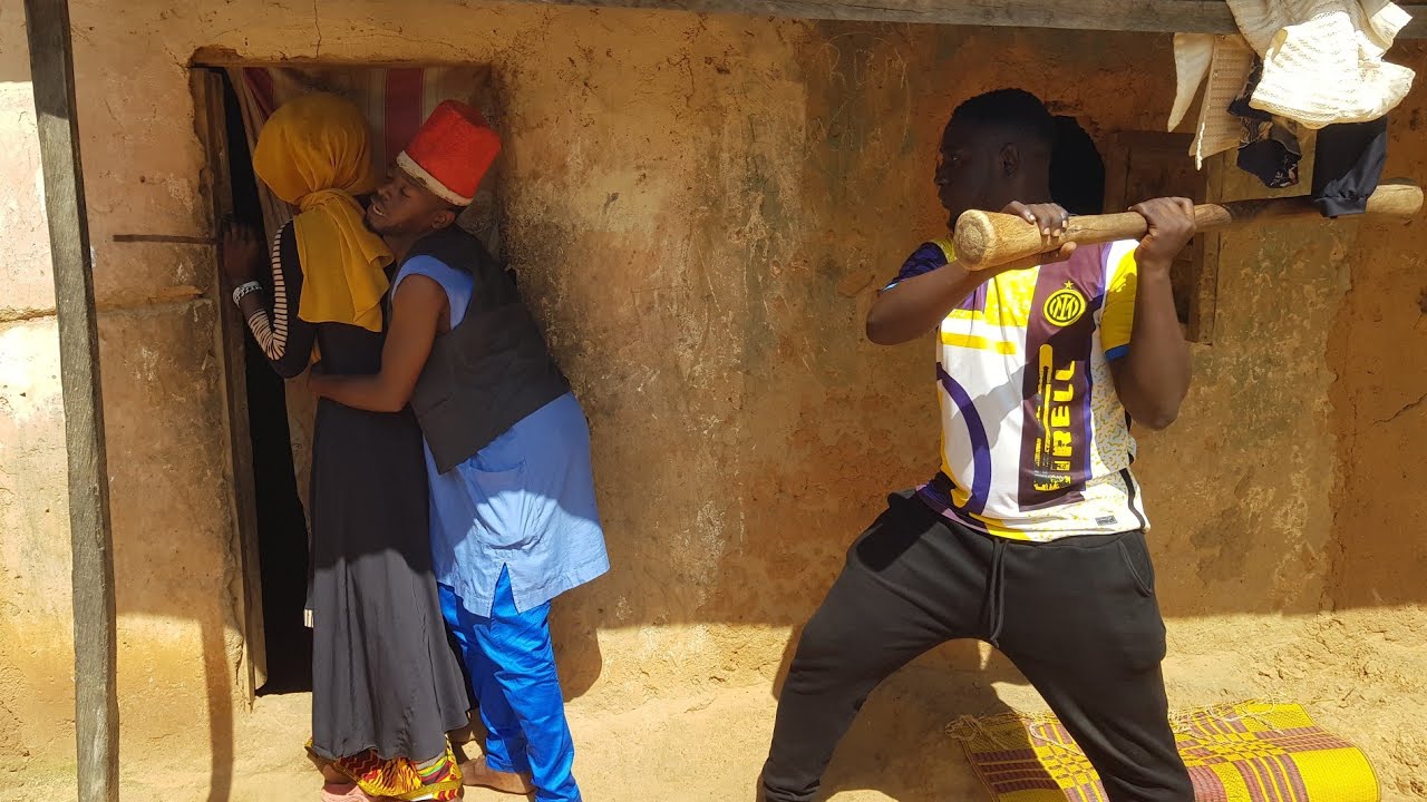 Subhanallah iskanci a fili Jahilinmalami ya rungumi yar mutane - YouTube