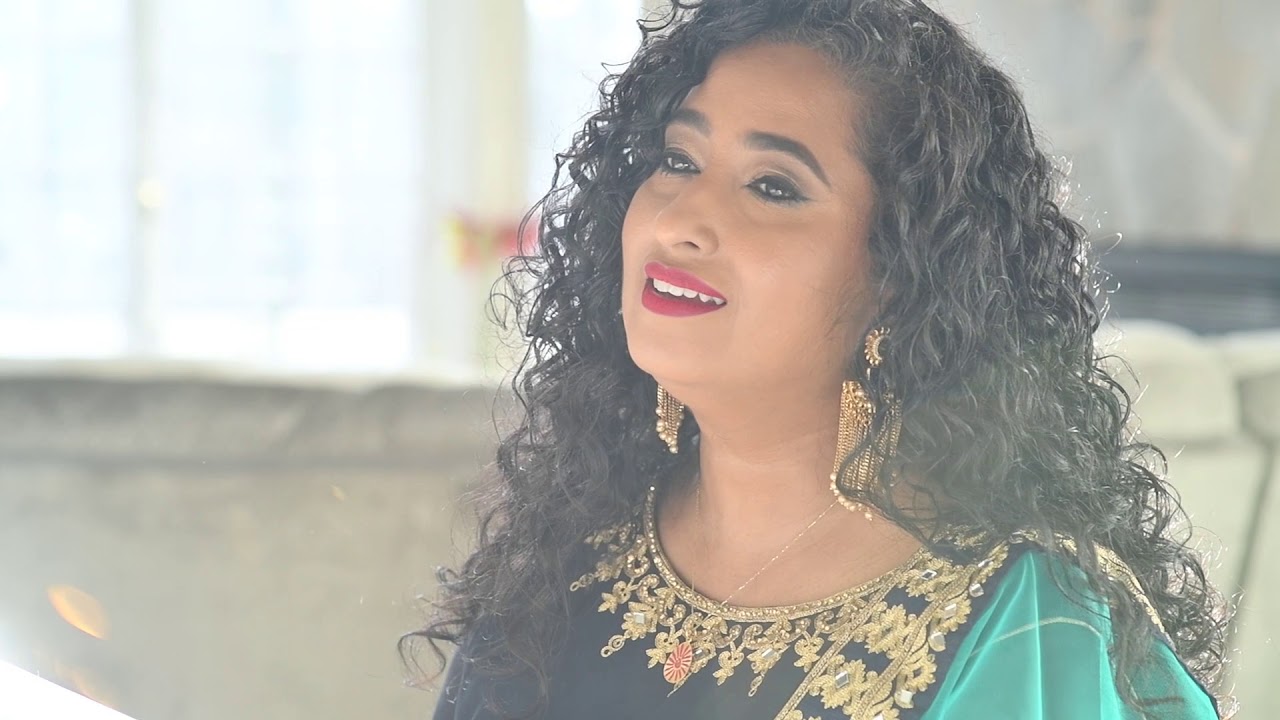 GEETA BISRAM BOLLYWOOD COMES ALIVE Sanam Re - YouTube
