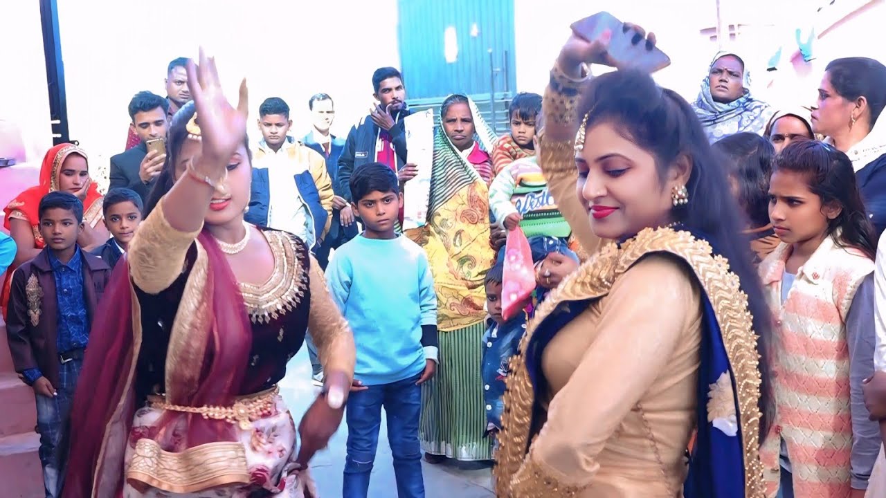 शादी मे हुआ कंप्टीशन डांस | Wedding Dance | Shadi Dance | Viral Dance ...