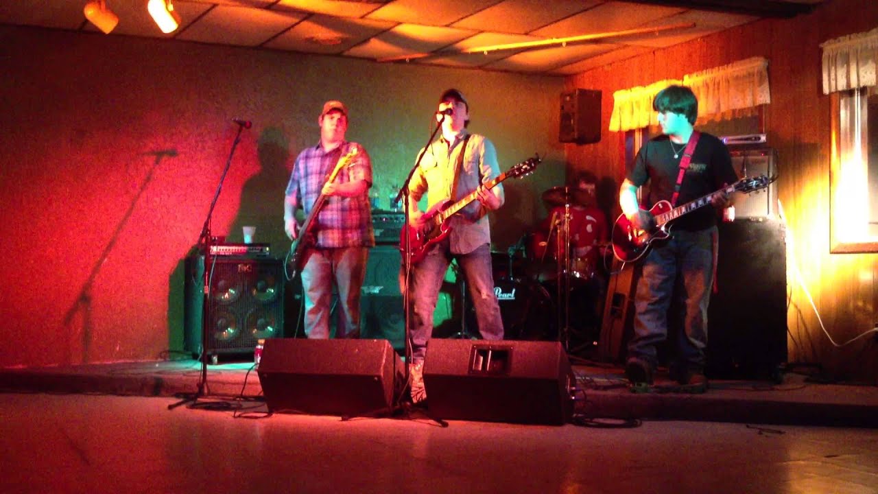 Center Fire Performing Eight Second Ride by Jake Owen - YouTube