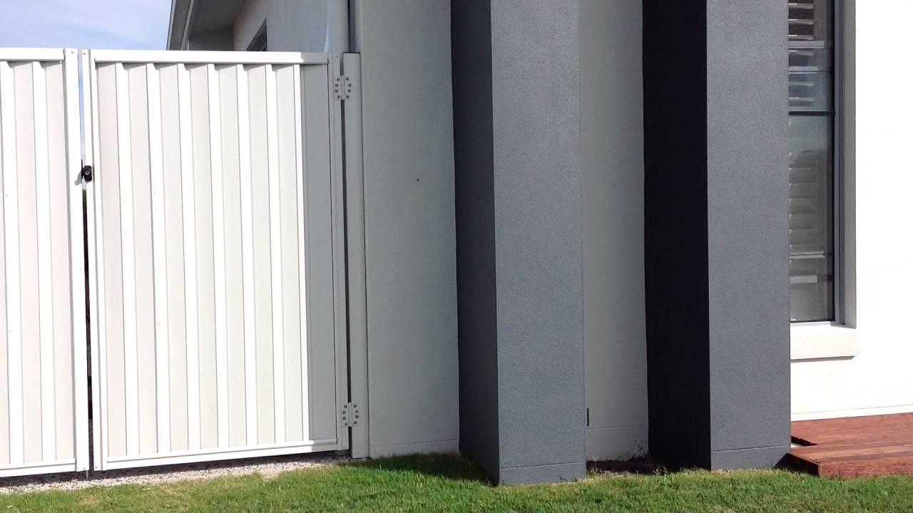 Finished Fence Heal Steel Fencing Bluescope Steel Colorbond® Steel ...