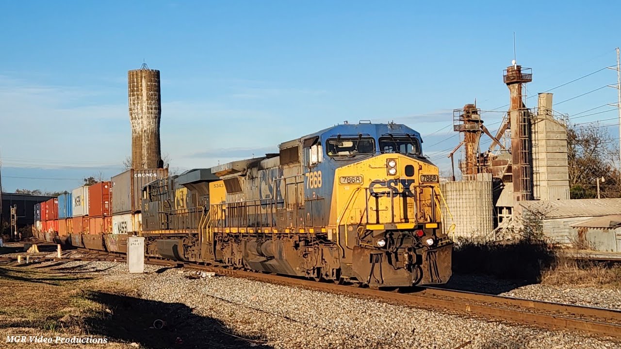 12-8-2024: CSX YN2 Dash 8-40CW 7868 & CSX ES40DC 5343 Lead CSX X125 ...