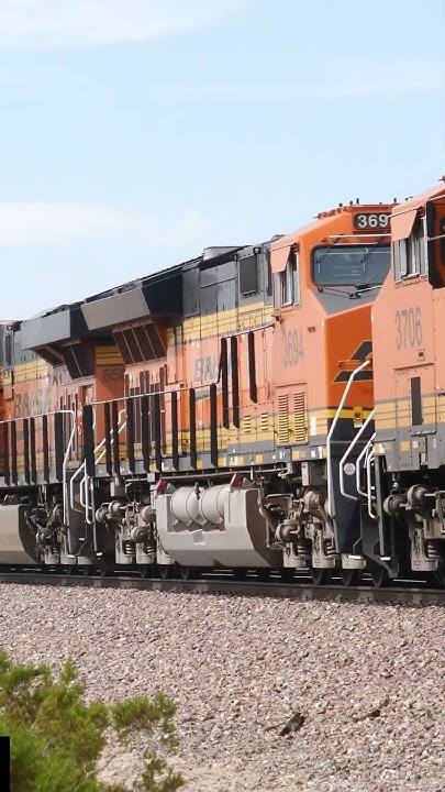 BNSF 3688 EB LOCAL MANIFEST TRAIN MP 733 NEEDLES SUB 9-27-2023 #railfan #trains #bnsf - YouTube
