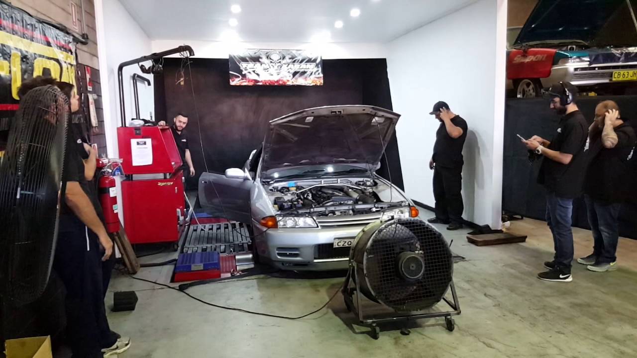 How Much POWER does a stock R32 GTR make? - YouTube