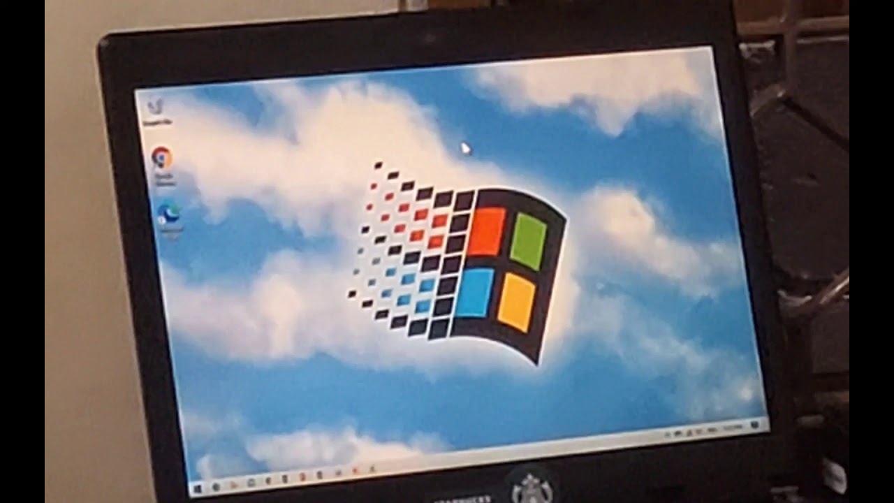 Windows 95 machine - YouTube