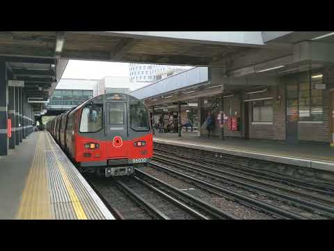 Jubilee line departs Wembley Park - YouTube