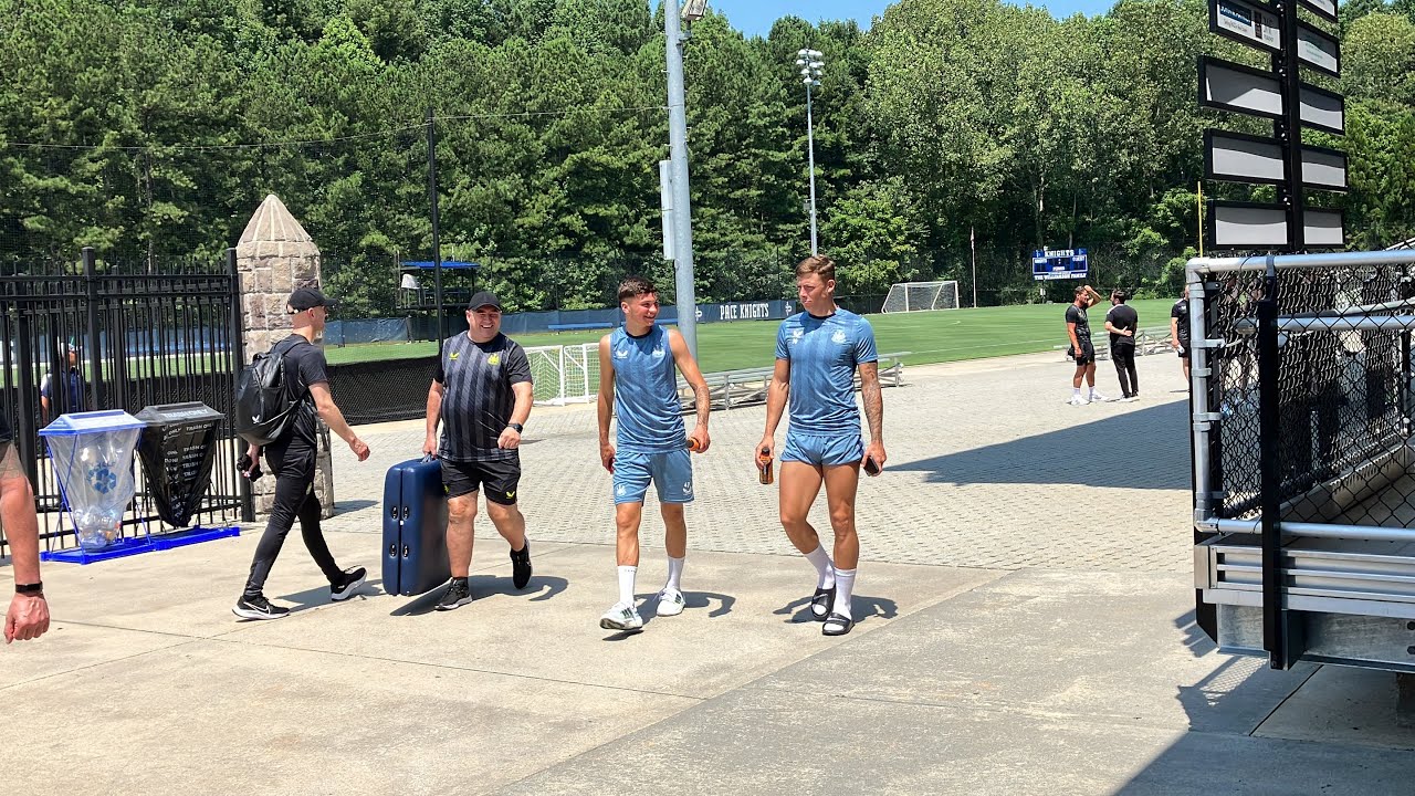Arriving in Atlanta and the Newcastle United fan meet - YouTube