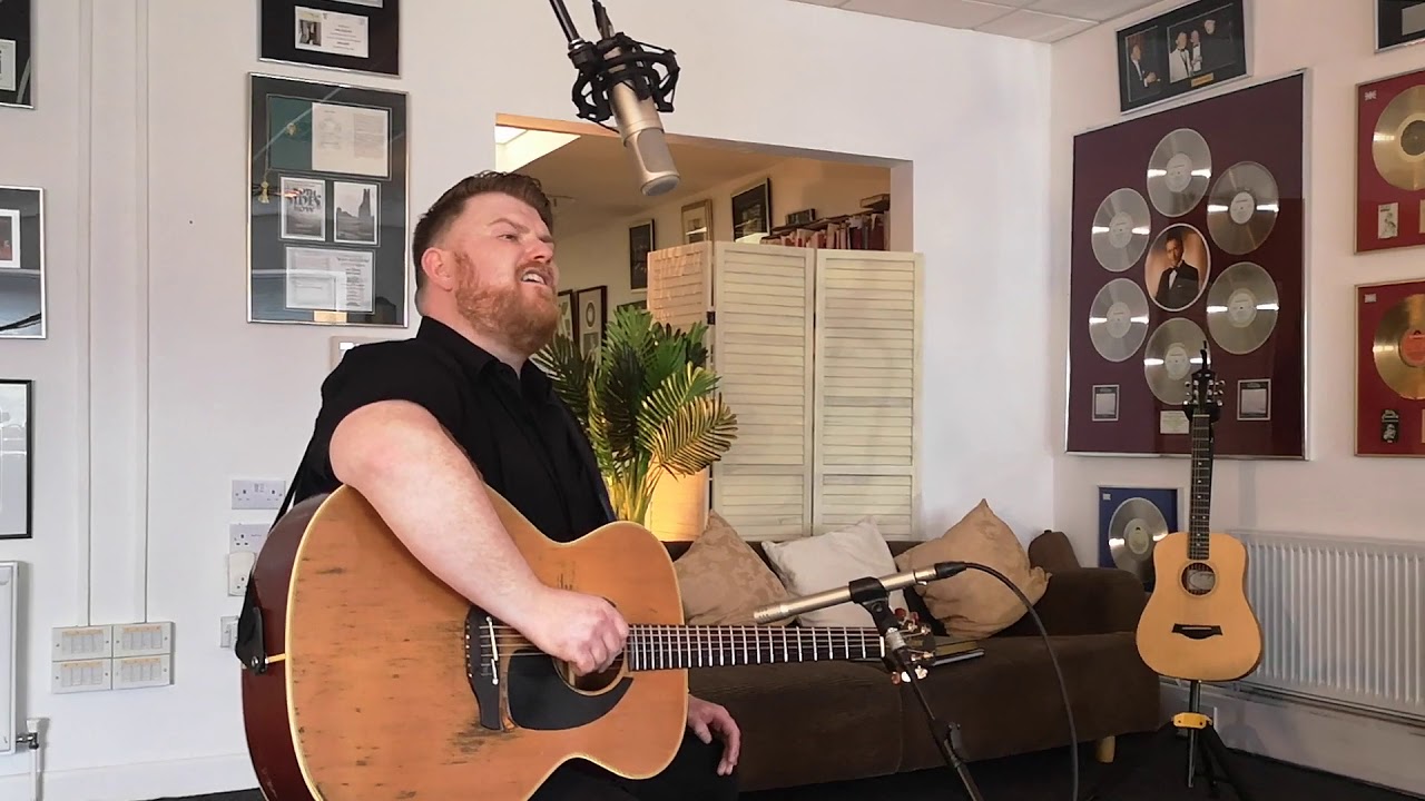 Donegal Danny - Phil Coulter & Roy Buckley (Live) - YouTube