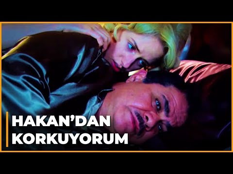 Caroline, Ekrem'i Hakan'a Karşı Kışkırttı - Öyle Bir Geçer Zaman Ki 102. Bölüm
