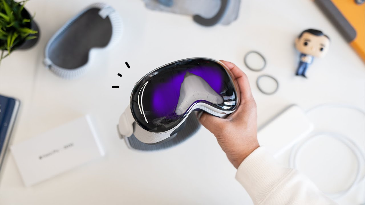 Apple Vision Pro - Unboxing, Accessories, Glasses, First Impressions ...